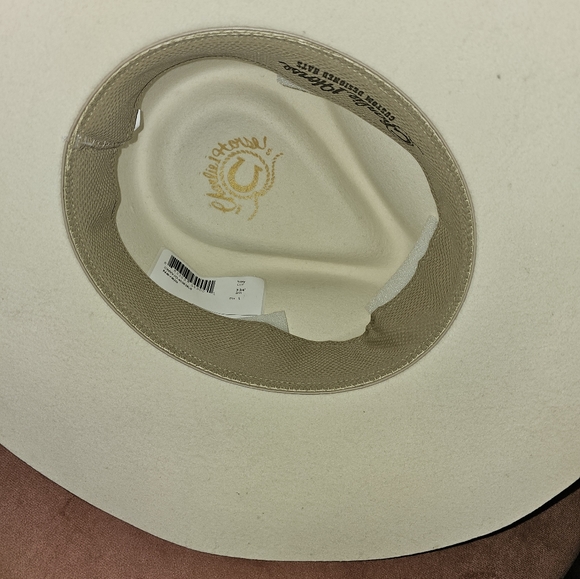 Charlie 1 Horse | Accessories | Charlie Horse Navajo | Poshmark